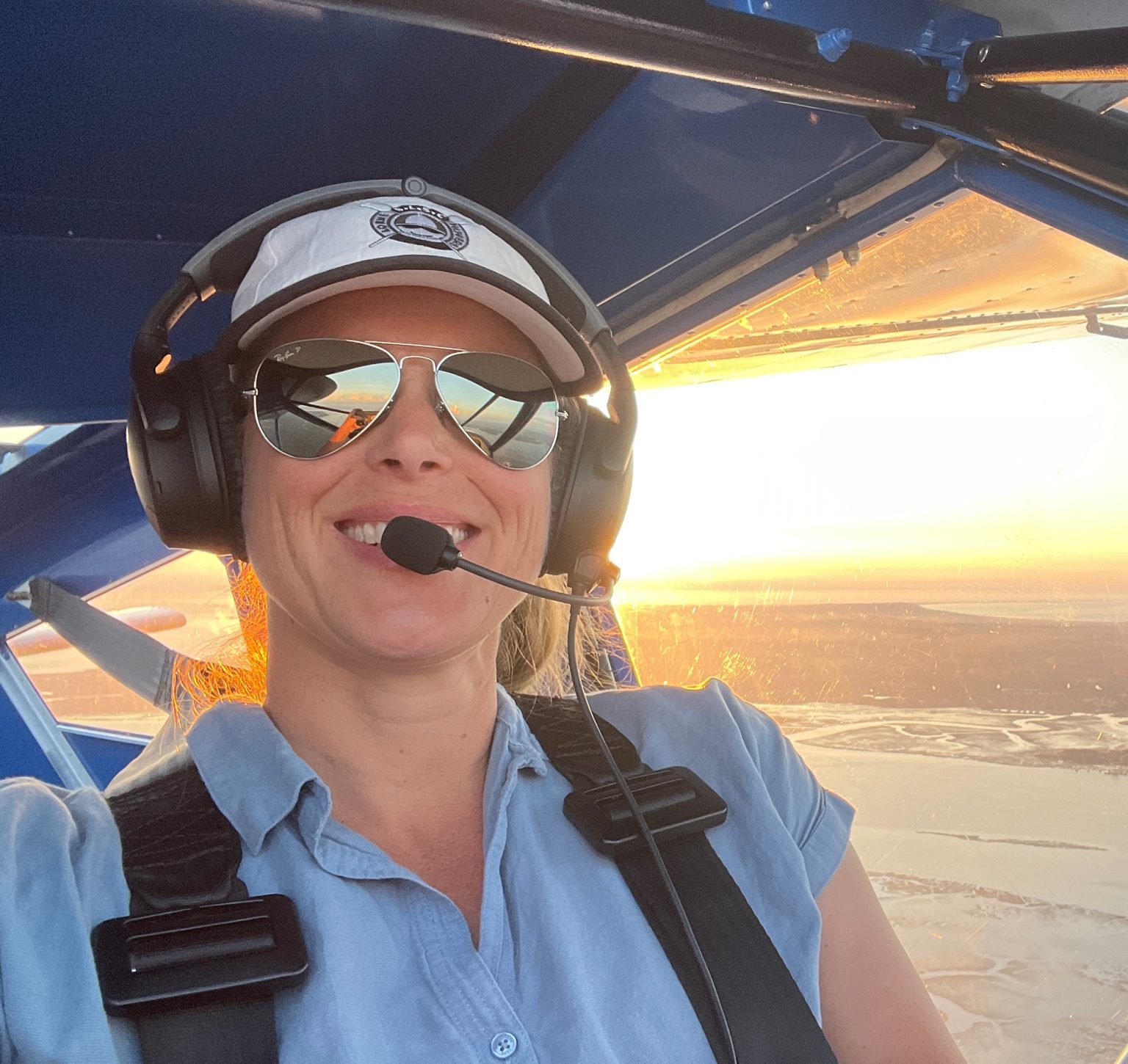 THE FLYING SADDLE FITTER AND A TRICKY STRIP - SportPilot